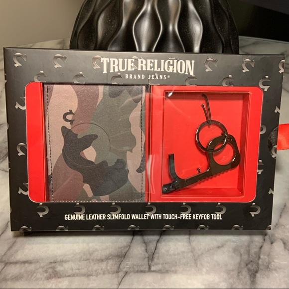 True Religion | Bags | True Religion Gift Set Slim Bifold Leather ...